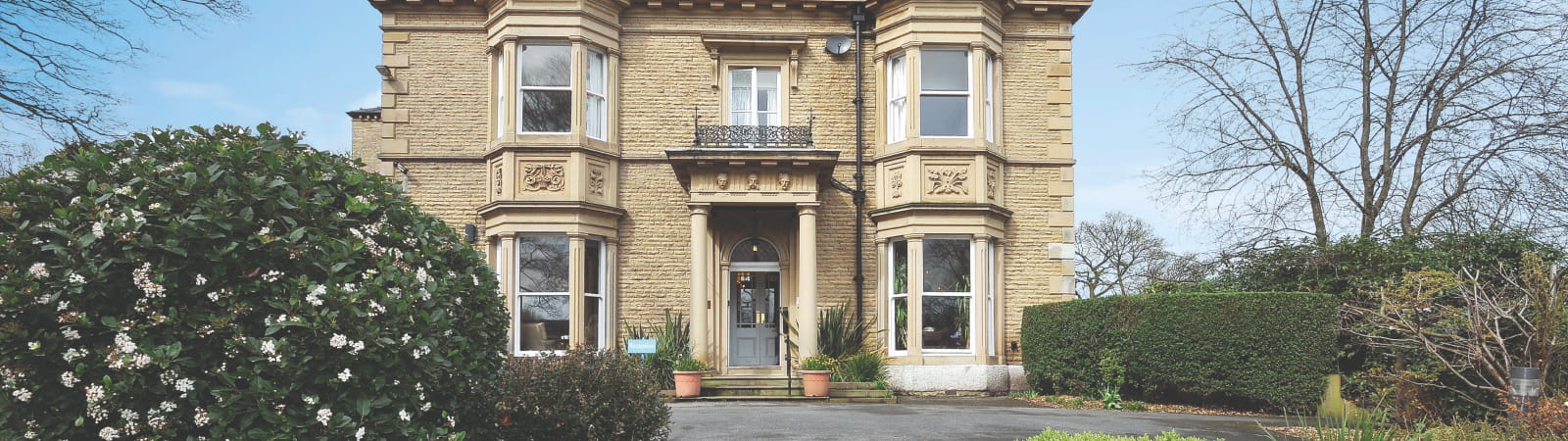 Cleveland House Care Home, Huddersfield, West Yorkshire | Bupa UK