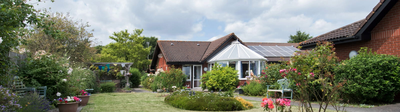 Colonia Court Care Home | Bupa UK